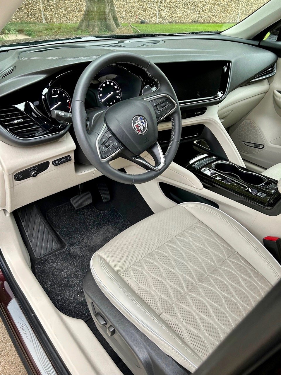REVIEW: 2022 Buick Envision Avenir Offers Outstanding Value