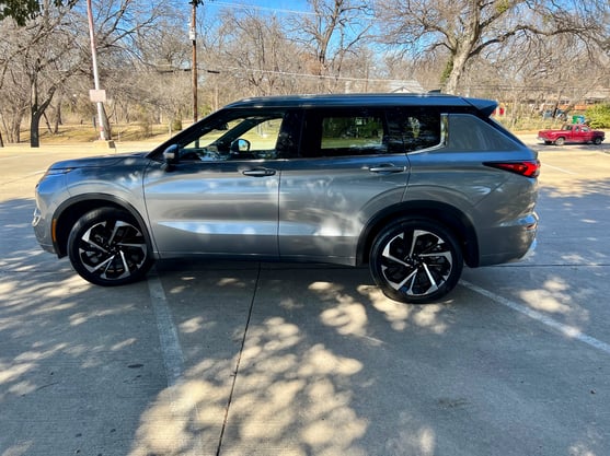 REVIEW: All-New 2022 Mitsubishi Outlander SEL Is A Game Changer